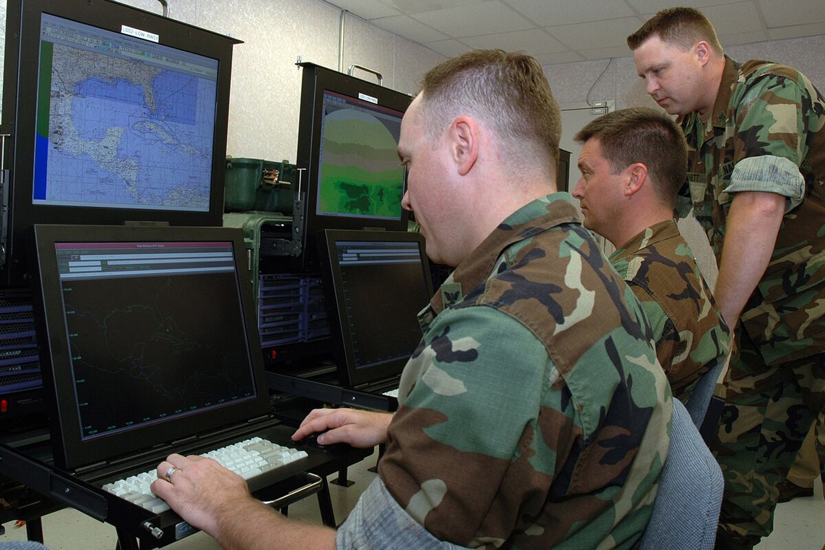 Navy wants a smarter DCGS