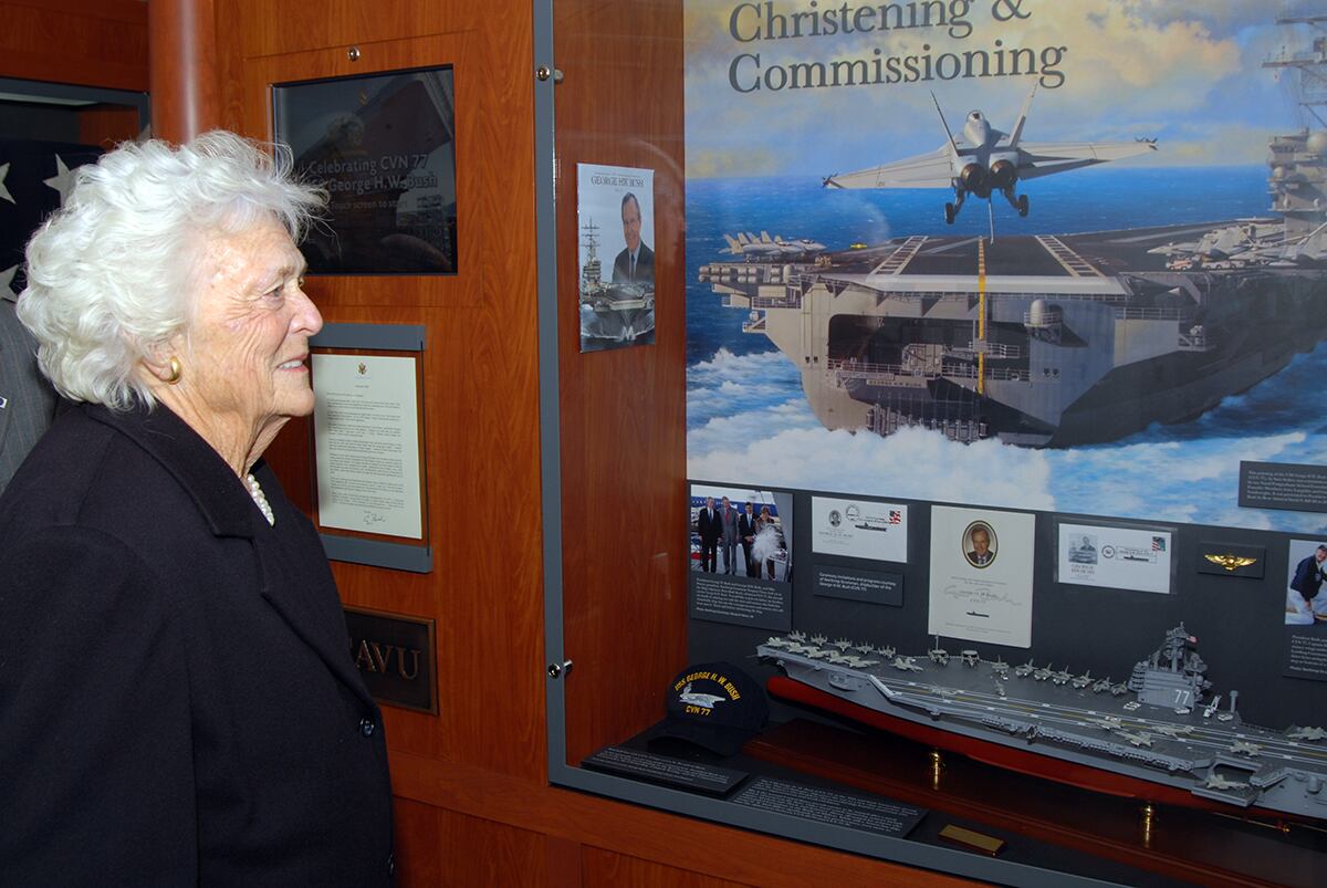 Carriers Bush and Washington honor former first lady