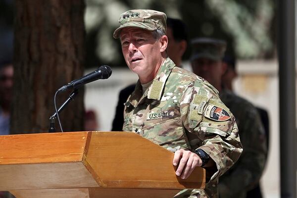 I cheated on my M&P for 3 months with a Glock 19X — and I may never go back