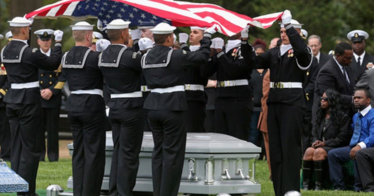 Mark Mayo laid to rest