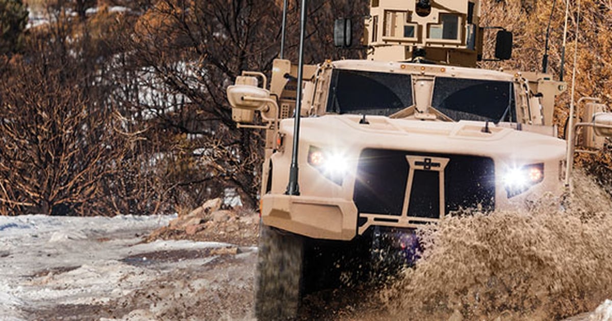 Oshkosh Wins JLTV Award