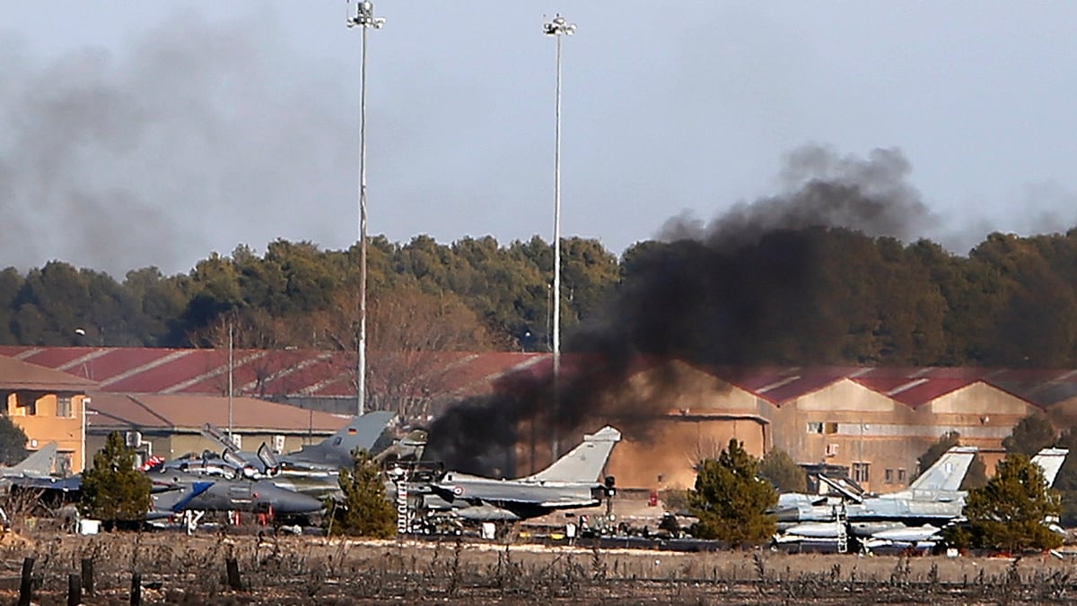 Spain: 10 dead, 21 hurt in crash of Greek F-16 jet during NATO training