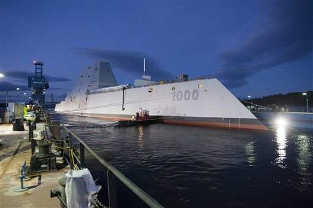 Gas turbine fired up on stealthy warship in Maine
